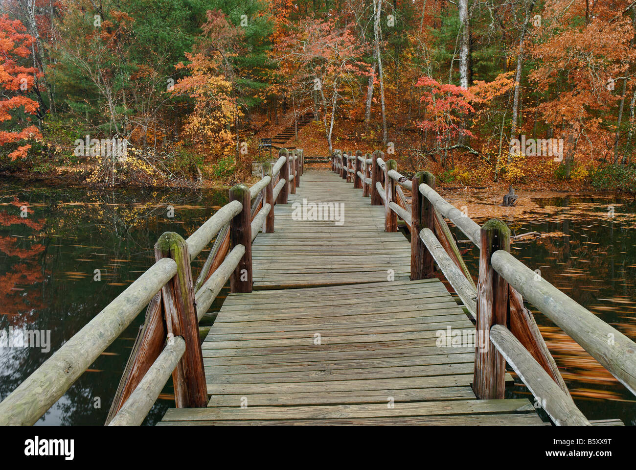 Foot Bridge Crossing Byrd Lake in Cumberland Mountain State Park ...