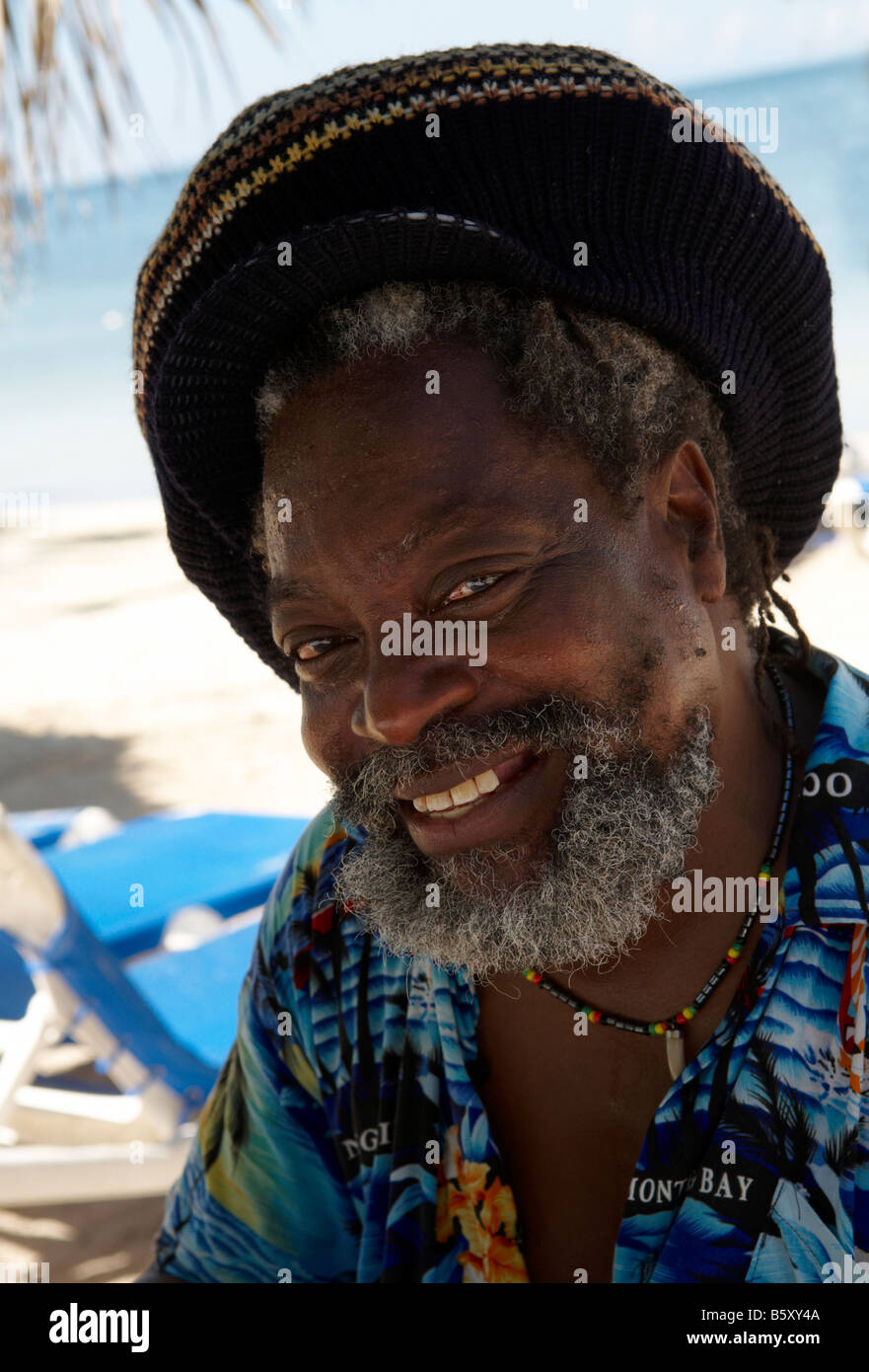 Portrait rastafarian man jamaica hi-res stock photography and images ...