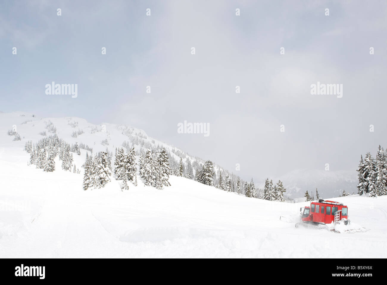 Tour snowcat hi-res stock photography and images - Alamy