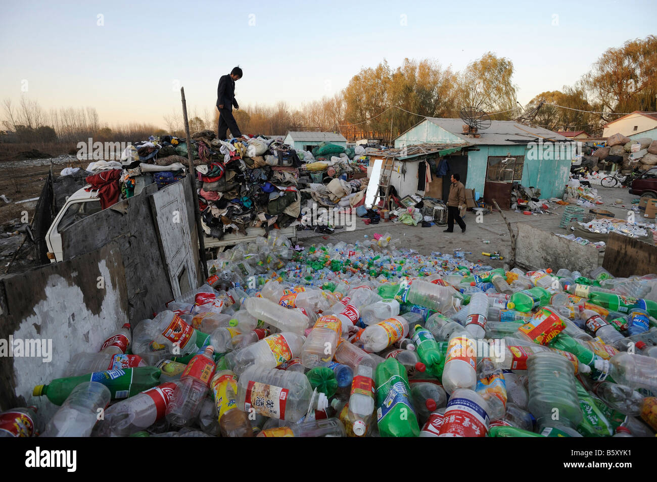 China, plastic, trash, recycling hi-res stock photography and images ...
