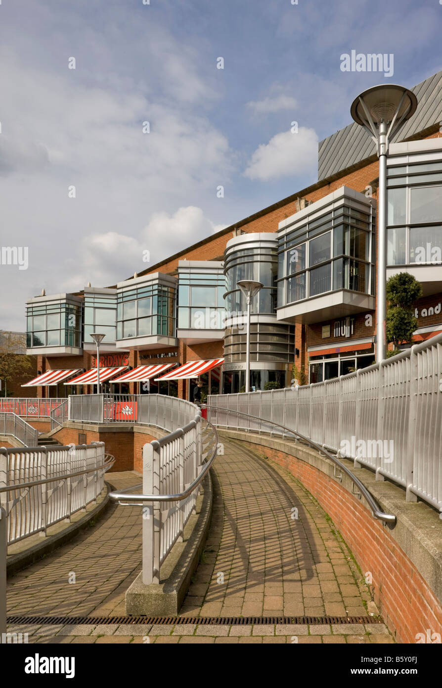 Solihull touchwood shopping centre hi-res stock photography and images ...