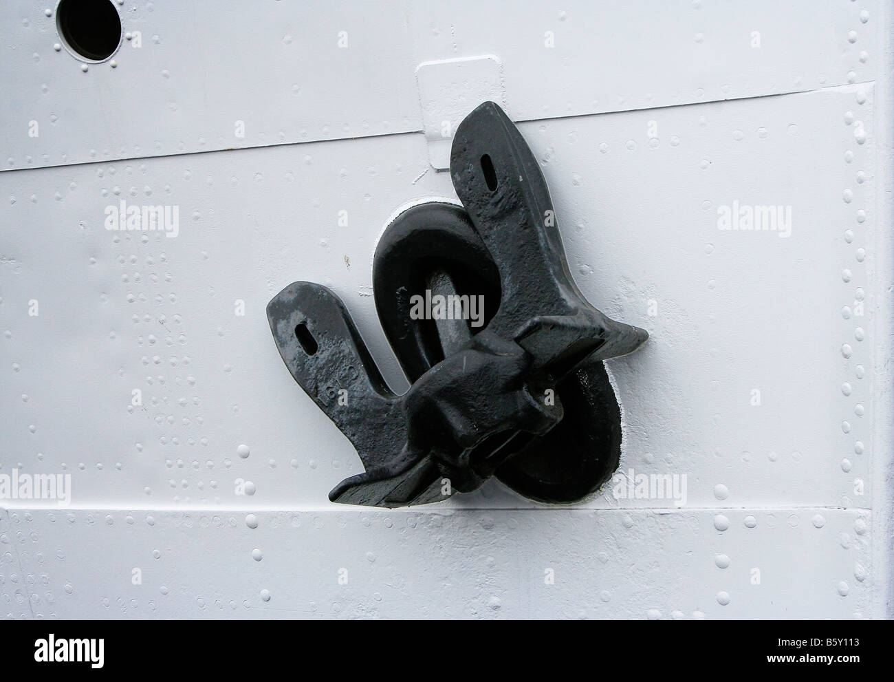 Old anchor black white hi-res stock photography and images - Alamy