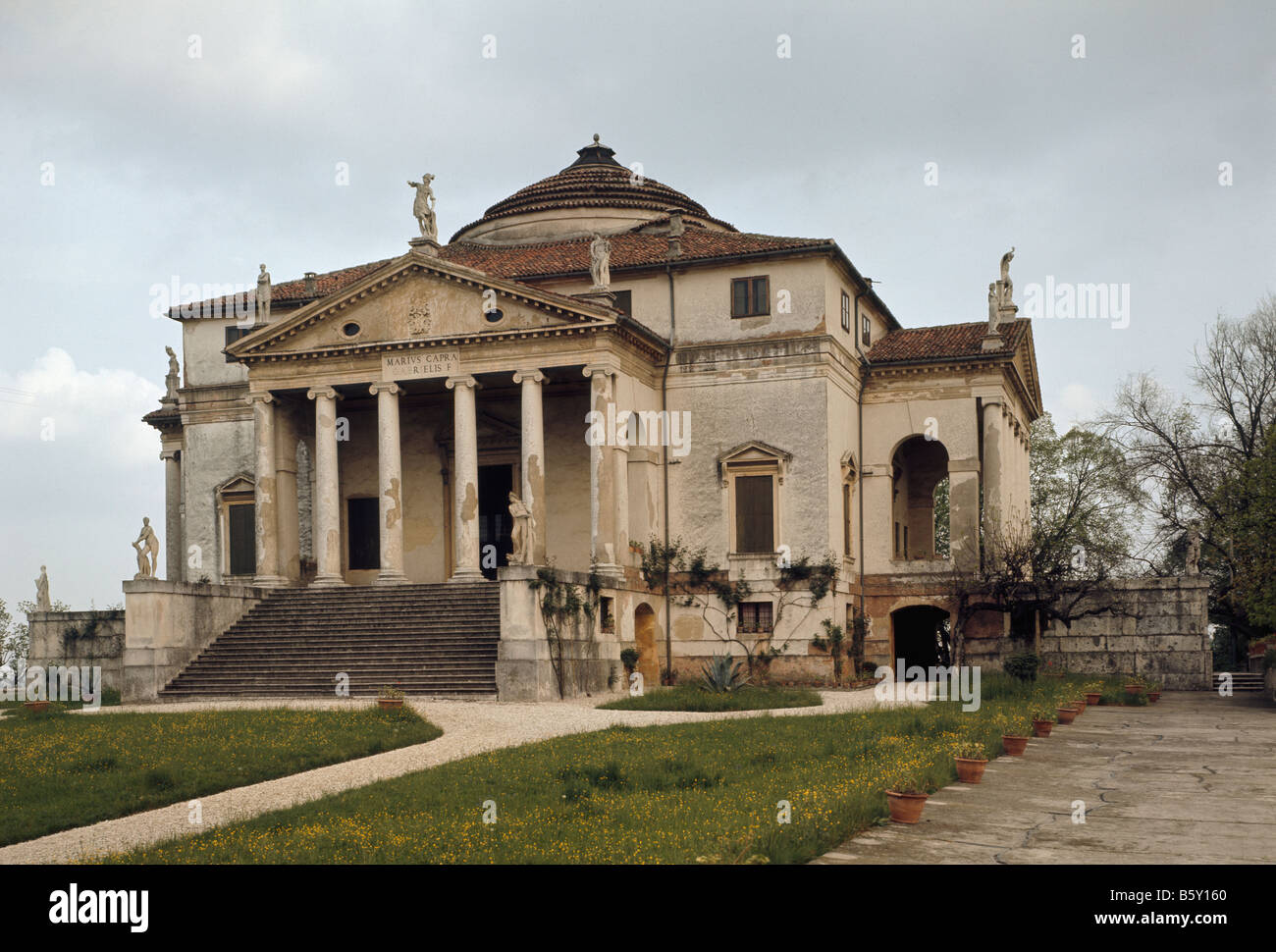 Villa Rotonda Vicenza Stock Photo - Alamy