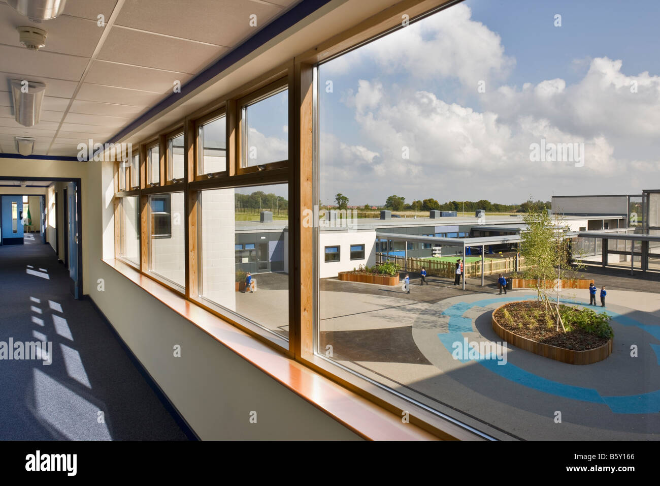 Priory Rise Primary School in Tattenhoe Park Milton Keynes Stock Photo ...