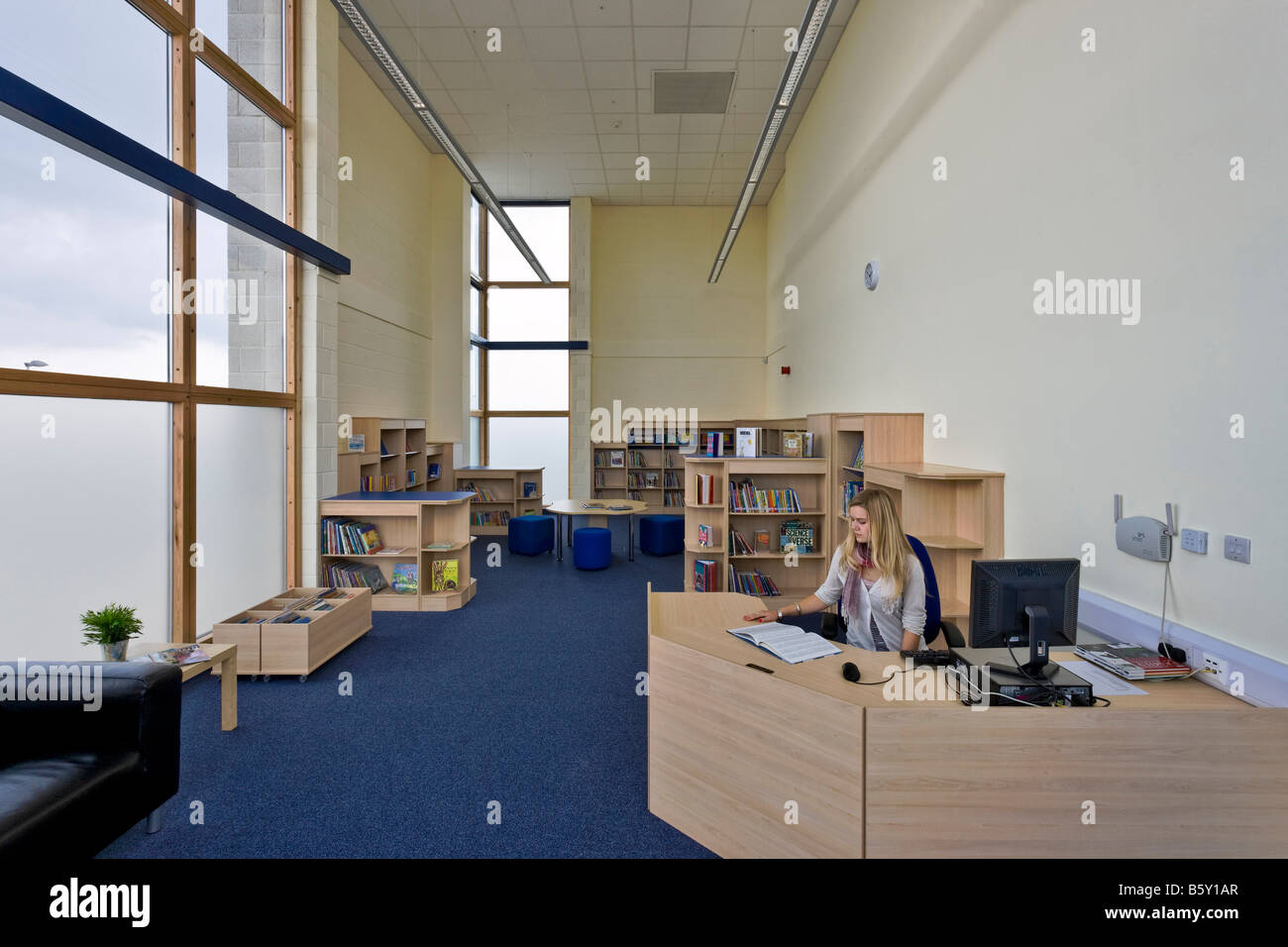 Priory Rise Primary School in Tattenhoe Park Milton Keynes Stock Photo ...