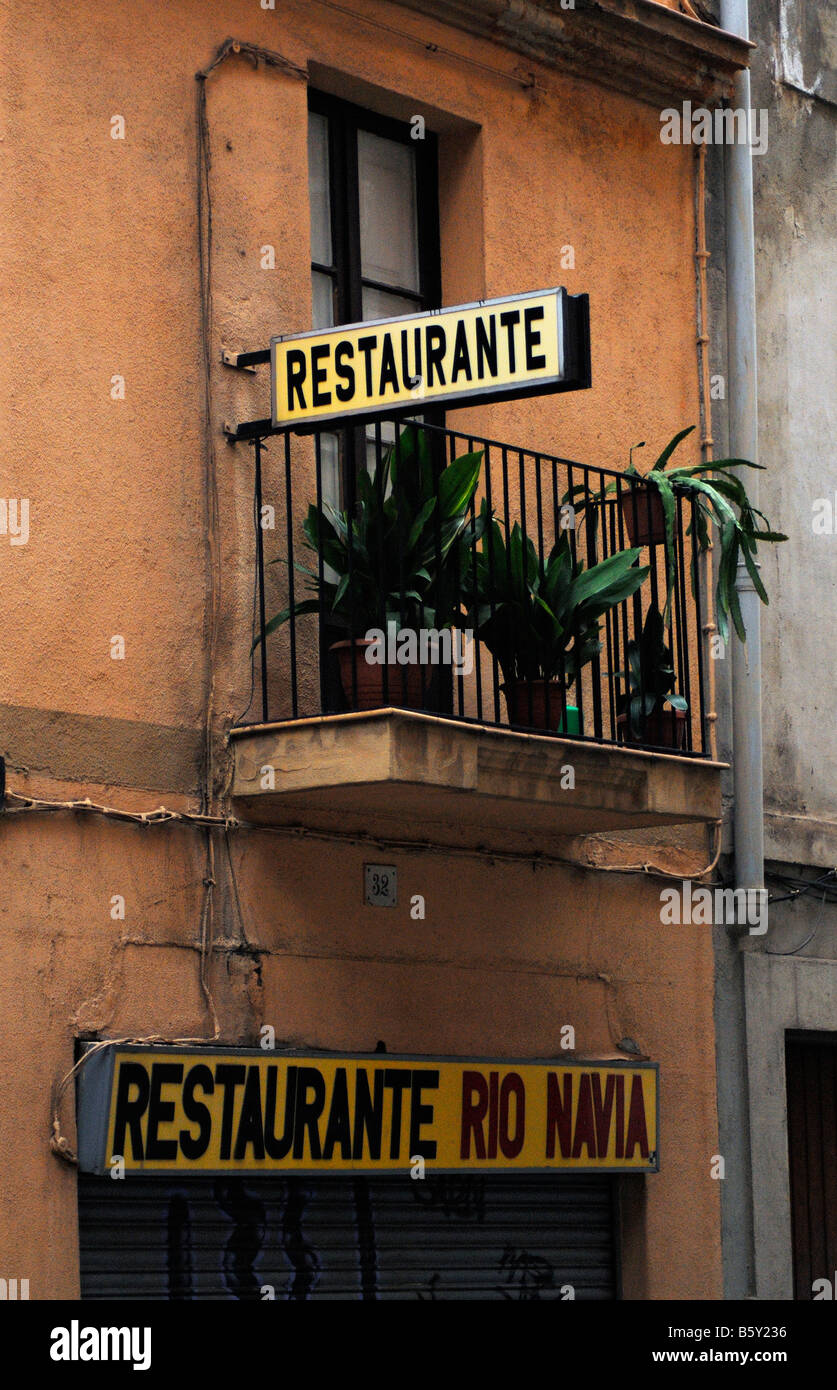 Old restaurant sign hi-res stock photography and images - Alamy