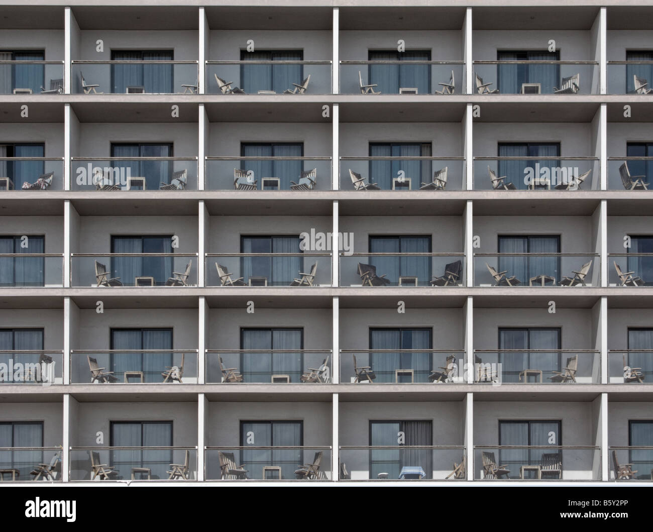 Square balcony pattern hi-res stock photography and images - Alamy