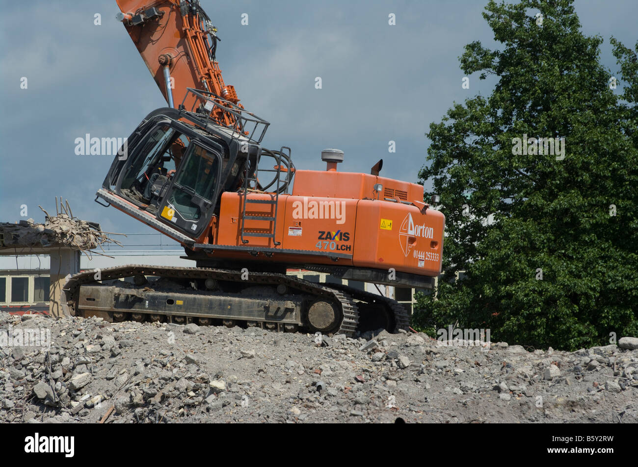 Demolition vehicle hi-res stock photography and images - Alamy