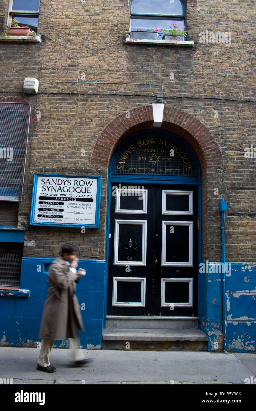 Sandy's row synagogue Spitalfields London Stock Photo - Alamy