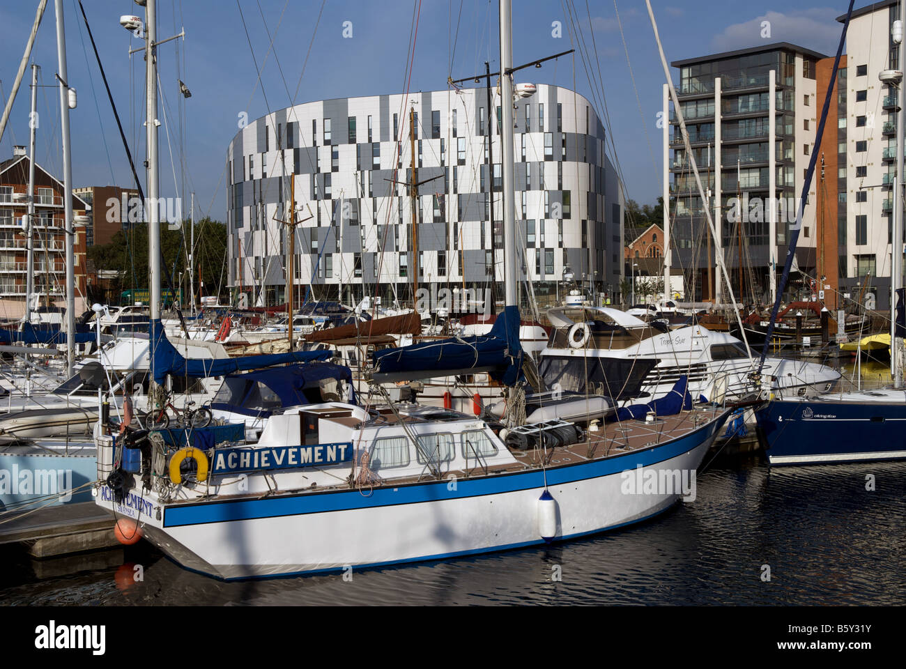 New waterfront campus hi-res stock photography and images - Alamy