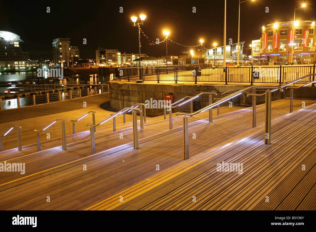 City of Cardiff, South Wales. Night view of Cardiff Bay waterfront ...