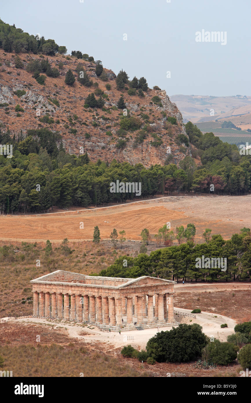 Segesta greek temple hi-res stock photography and images - Alamy