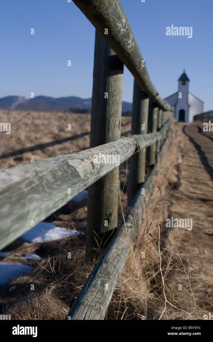 A fence leading to church Stock Photo - Alamy