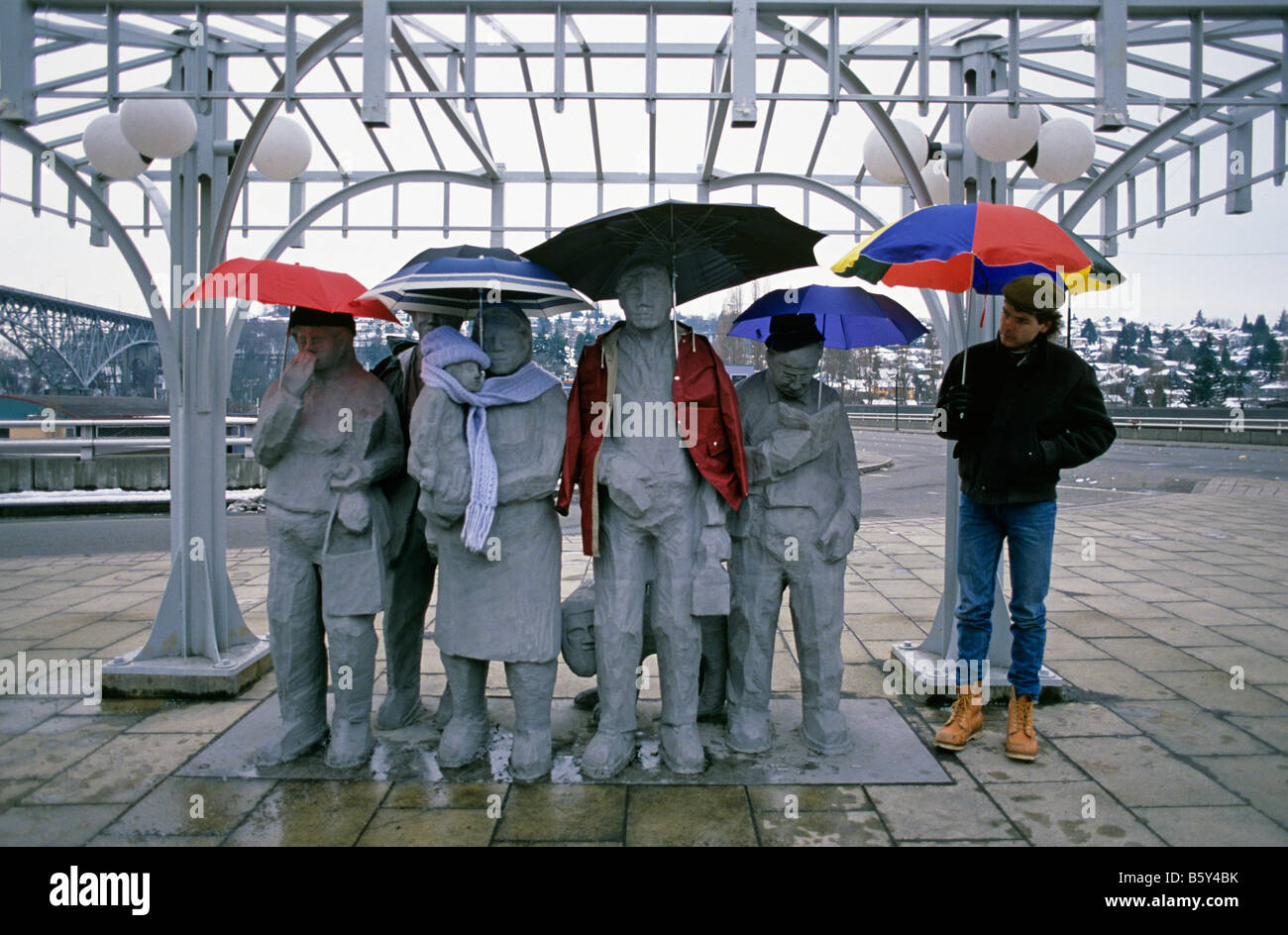 Fremont statues Waiting for the Interurban Artist Richard Beyer with ...