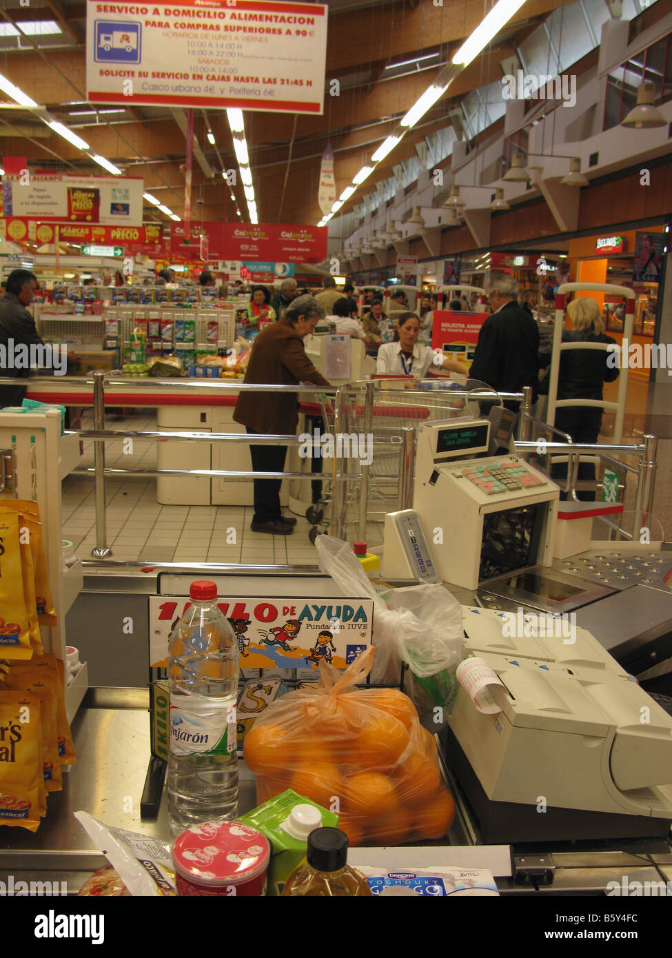People shopping in supermarket, Costa del Sol, Spain Stock Photo - Alamy