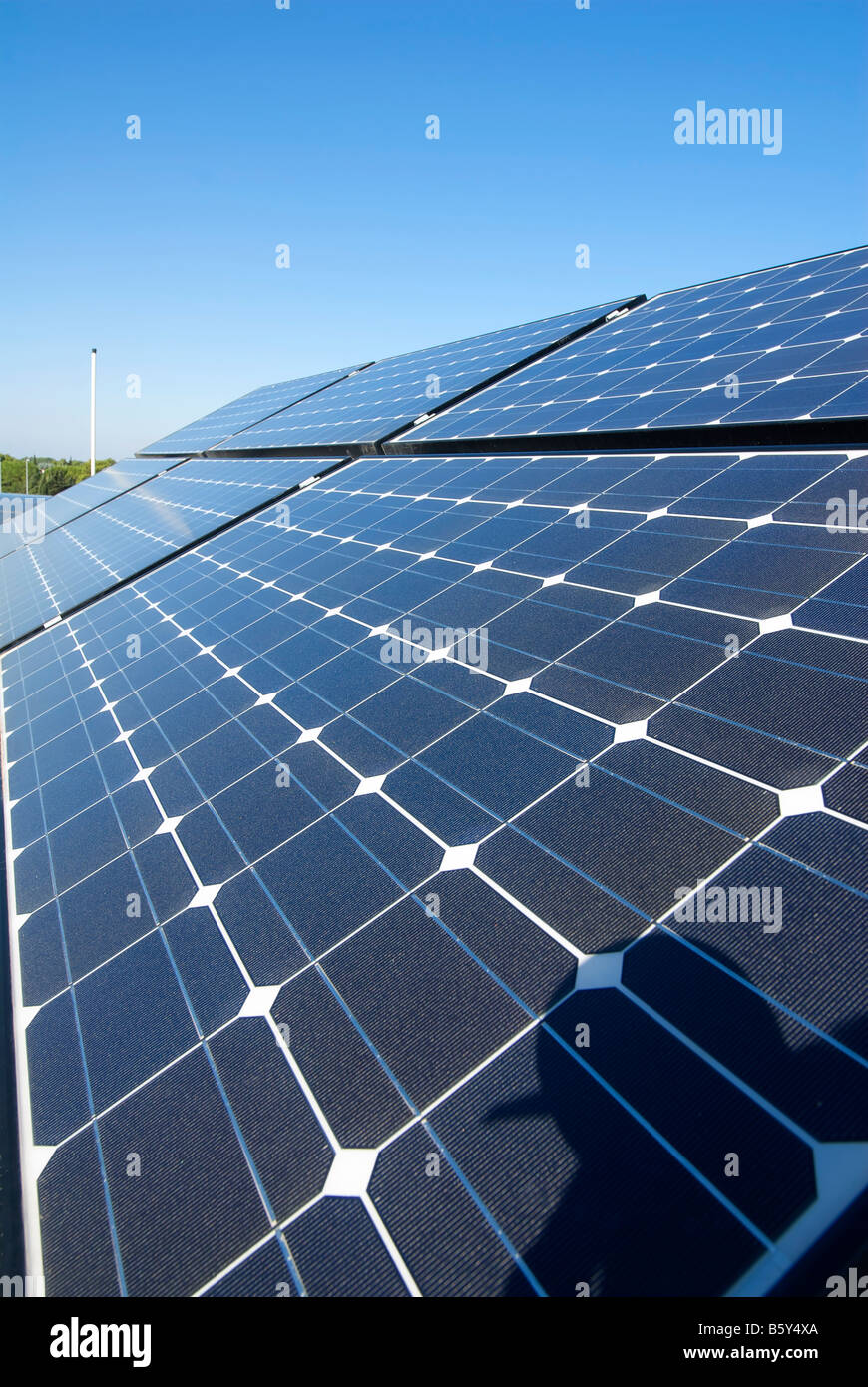 Solar cell circuit hi-res stock photography and images - Alamy