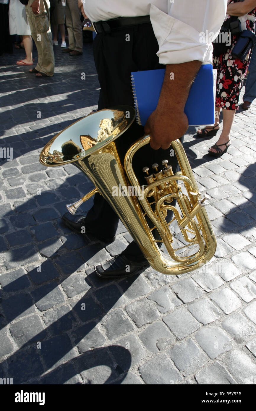Carrying double bass hi-res stock photography and images - Alamy