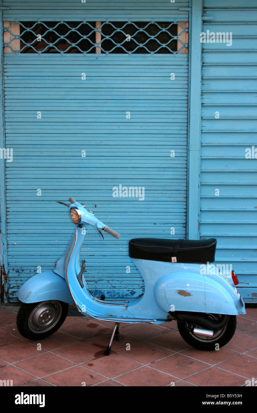 Classic french moped hi-res stock photography and images - Alamy