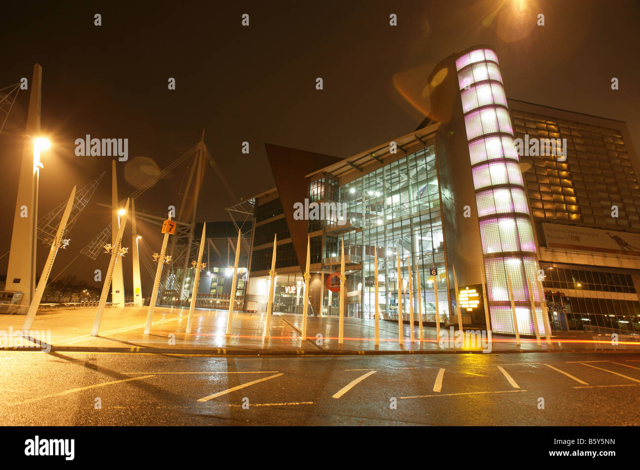 City of Cardiff, South Wales. Rainey night view of the VUE Cinema ...