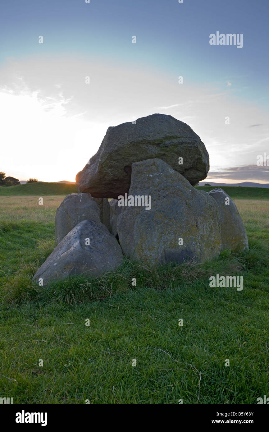 dolmen grave, Giant's Ring, Lagan valley, Belfast, Northern Ireland ...