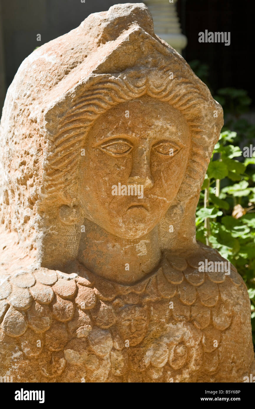 Detail of a statue of a woman. National Archaeological Museum, Damascus ...