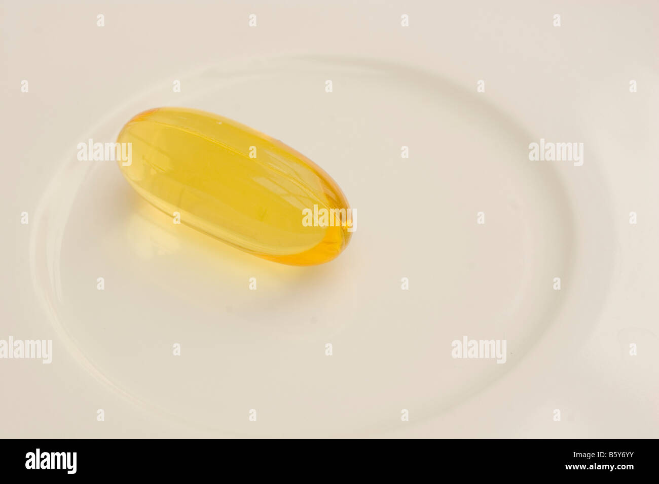 Oil capsule hi-res stock photography and images - Alamy