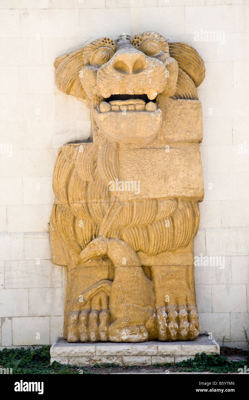 Statue of a Lion. National Archaeological Museum, Damascus, Syria Stock ...