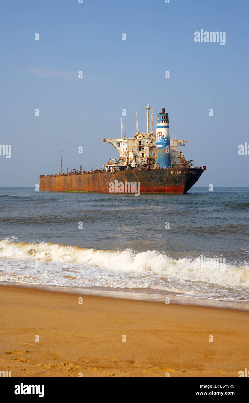 River Princess Grounded Iron Ore Ship, Goa, India Stock Photo - Alamy