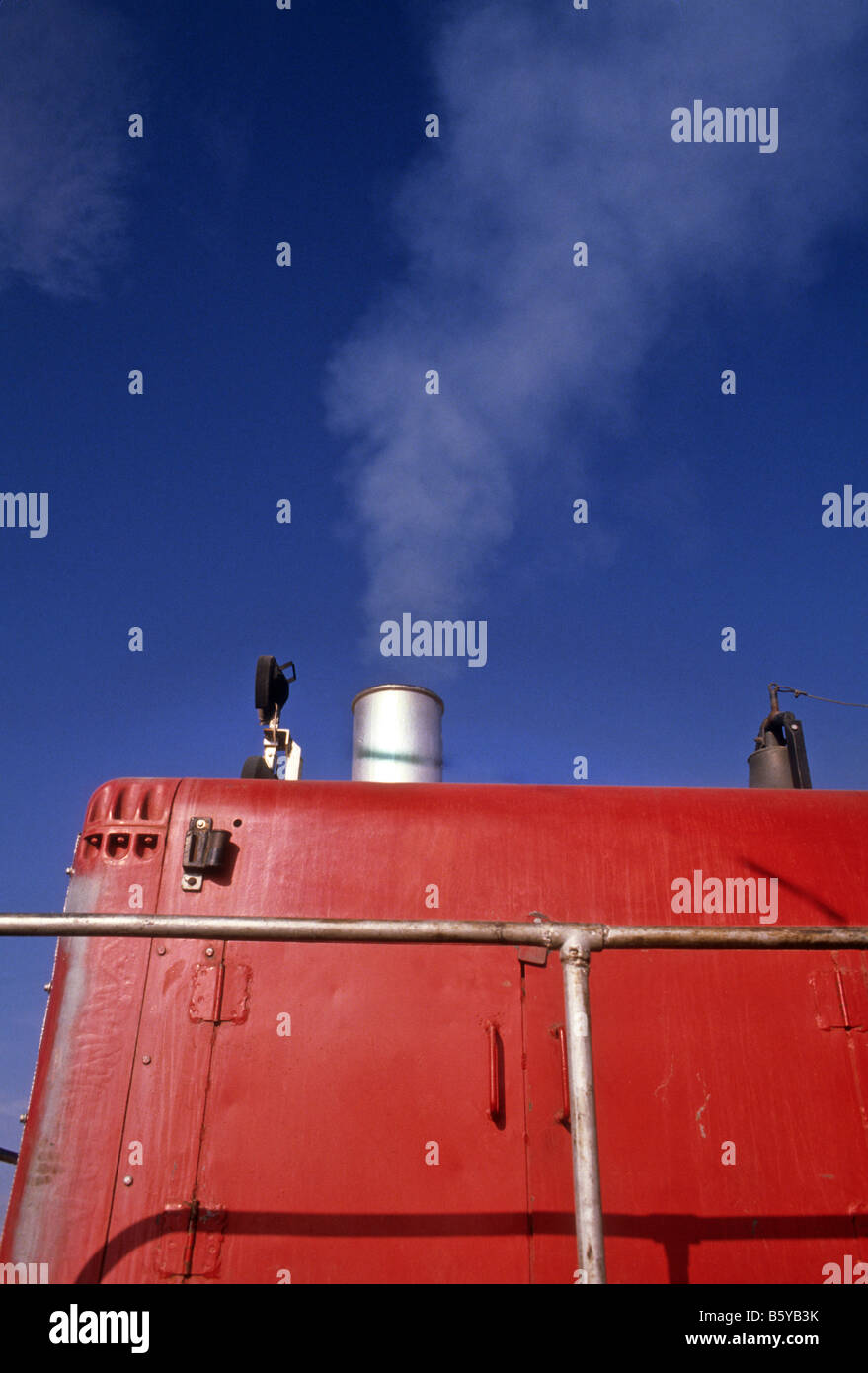 Train diesel smoke hi-res stock photography and images - Alamy