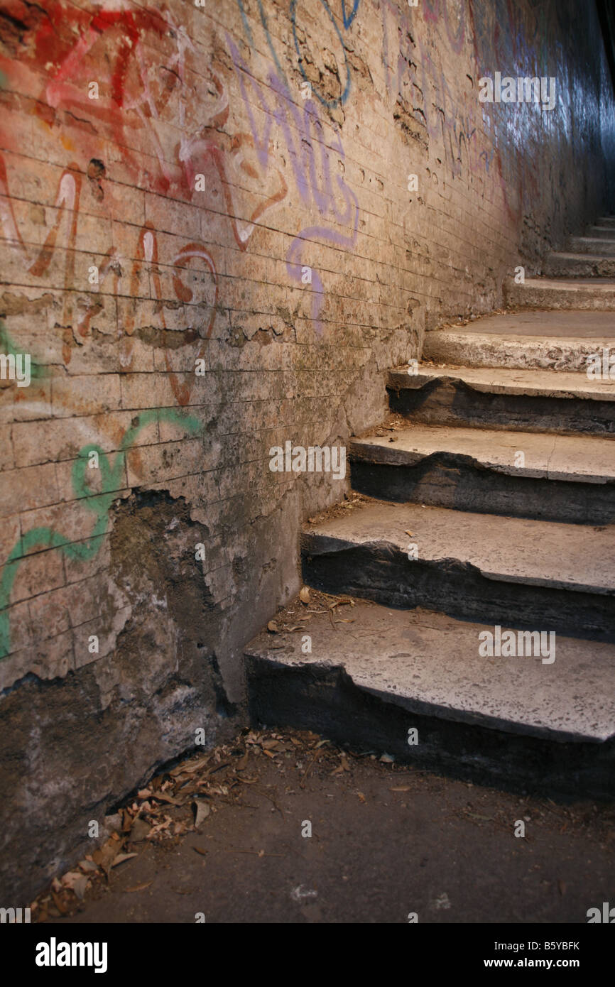 empty dark steps stairs outdoors in city at night Stock Photo - Alamy