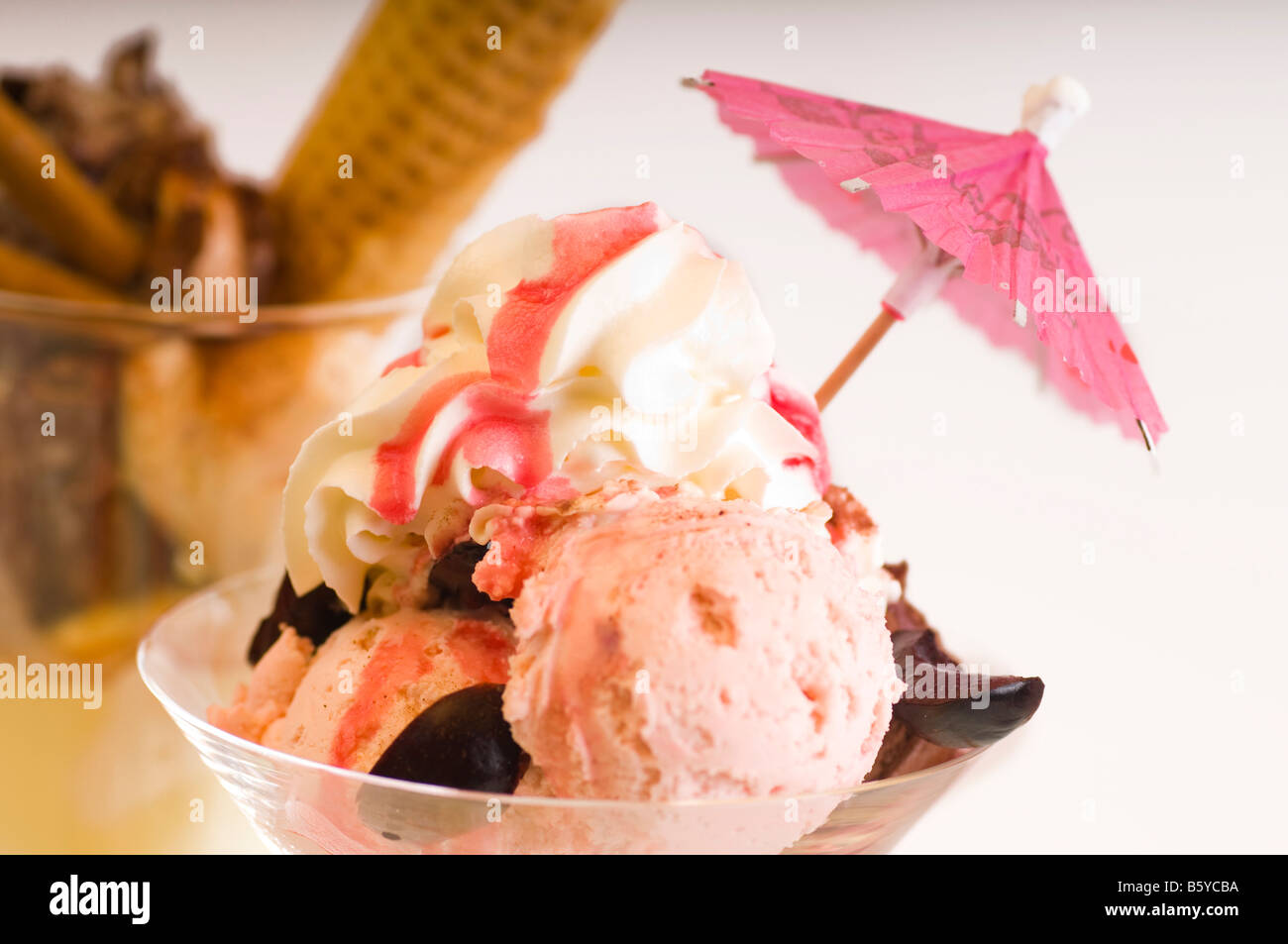 Well served ice cream hi-res stock photography and images - Alamy