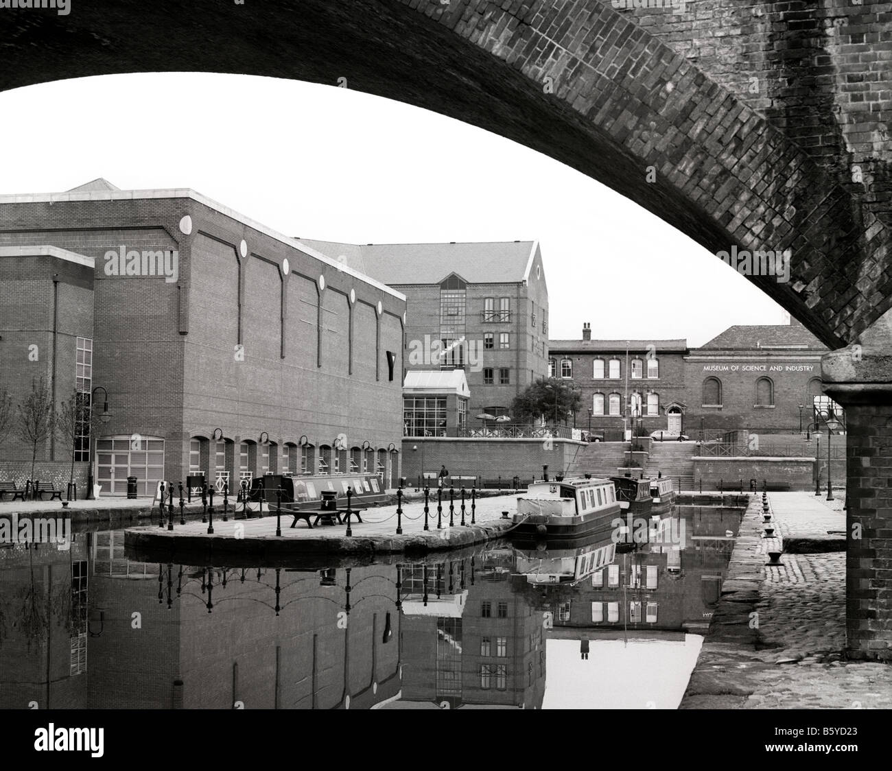 Manchester city centre deansgate locks hi-res stock photography and ...
