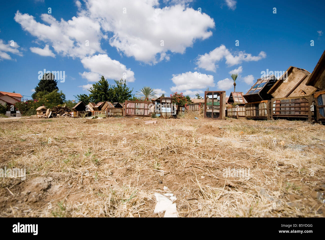 Broken crates hi-res stock photography and images - Alamy