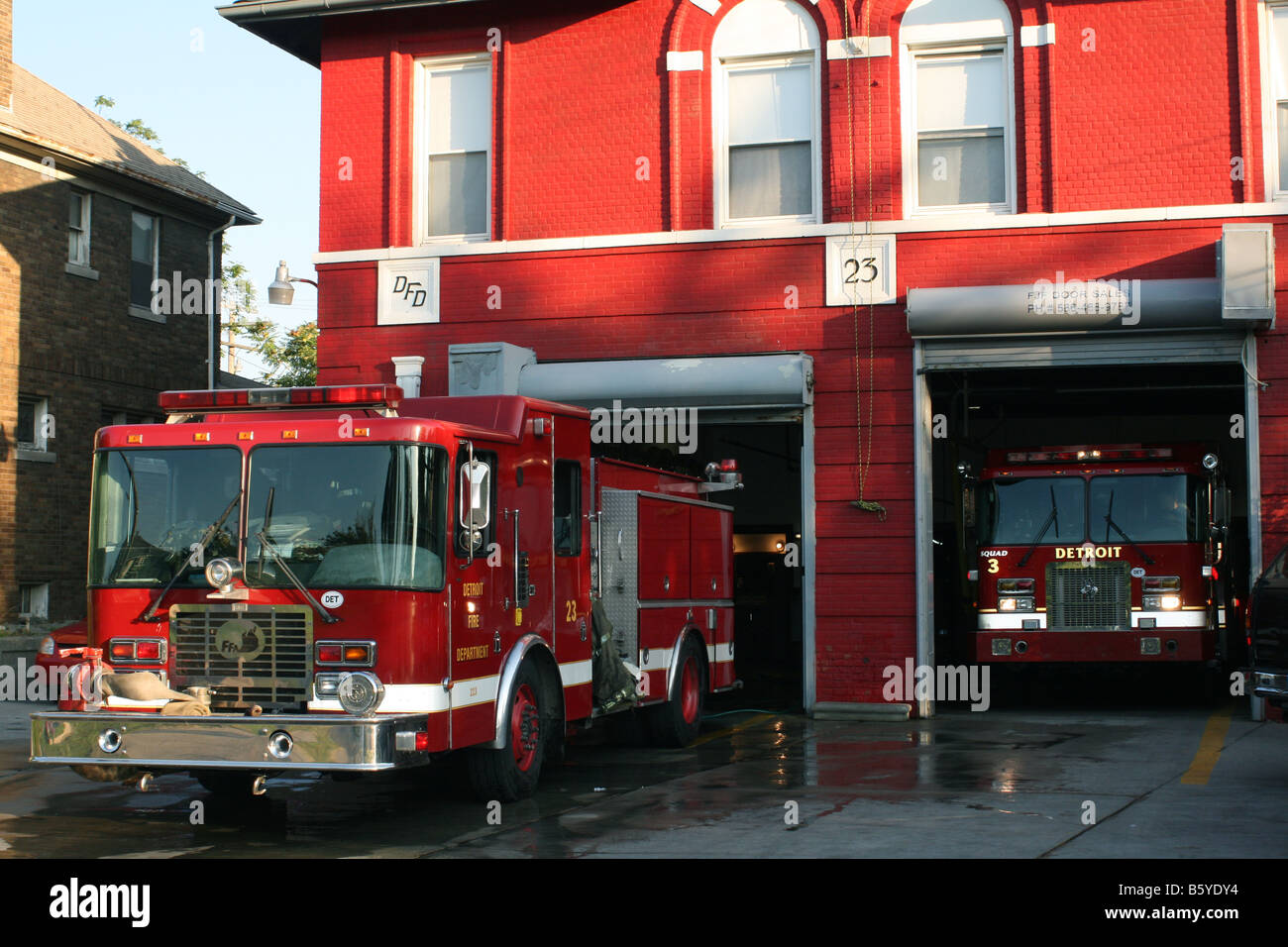 Engine Company 23 and Squad Company 3 in quarters Detroit Fire ...