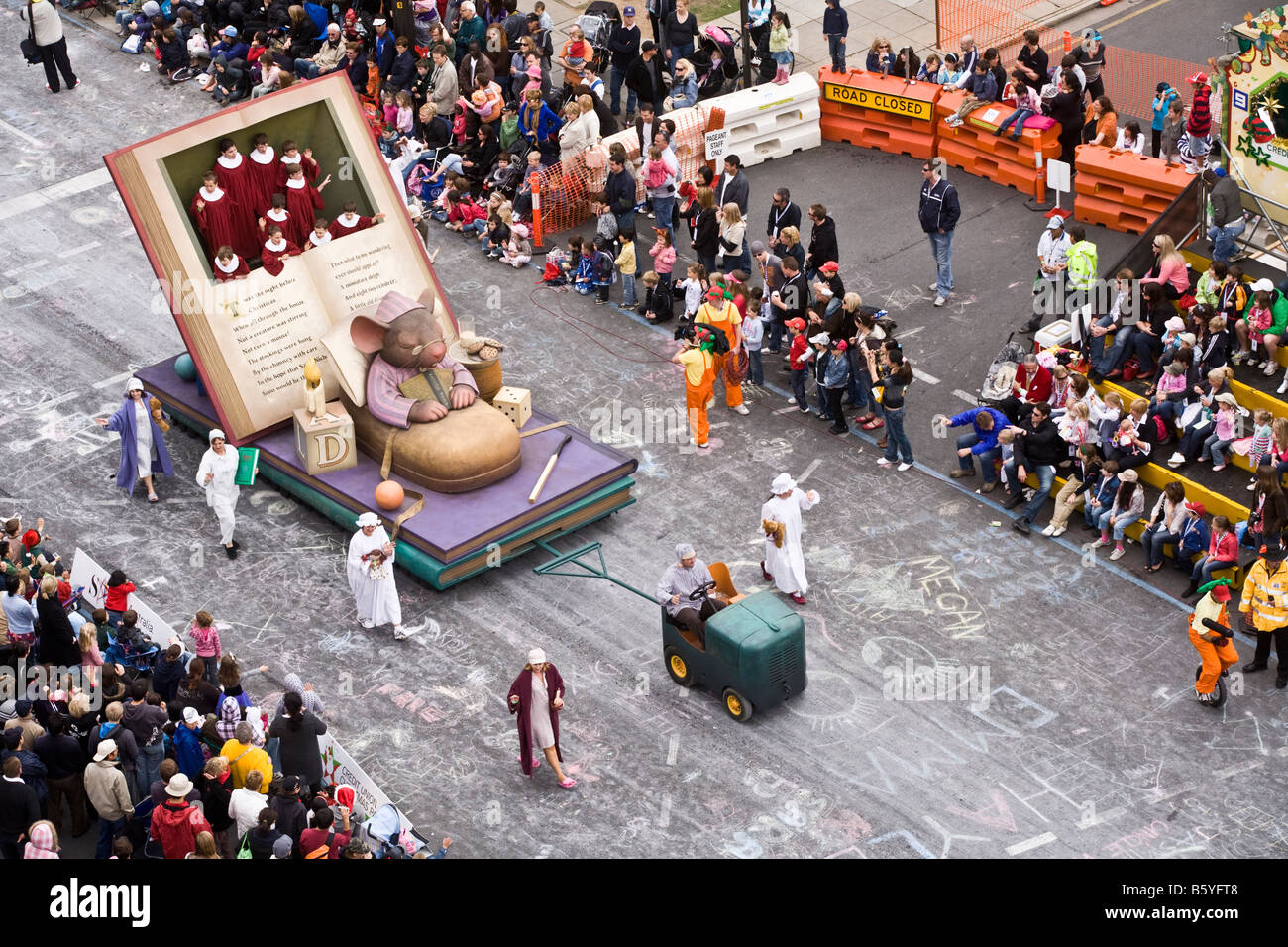 Christmas parade australia hi-res stock photography and images - Alamy