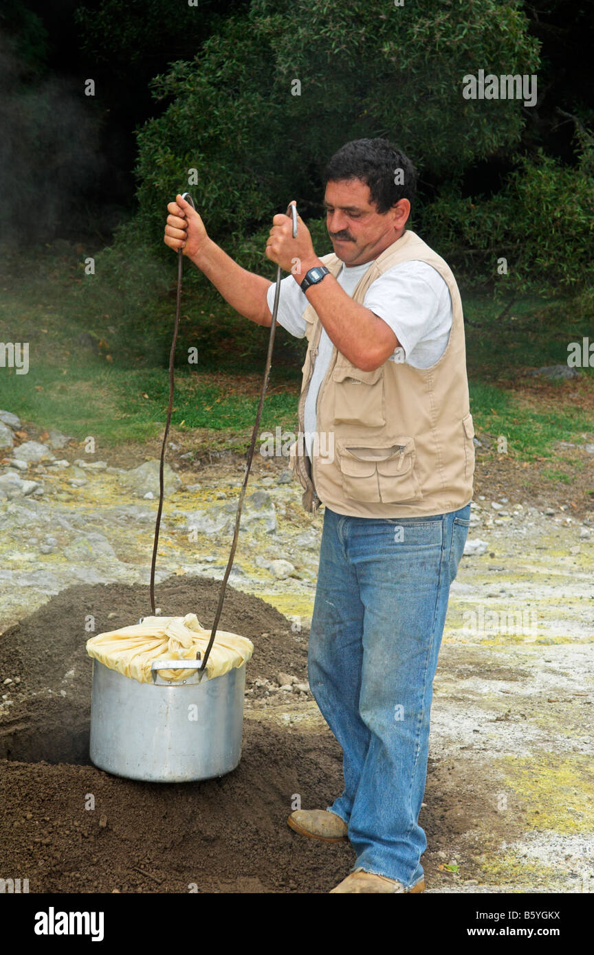 Come furnas hi-res stock photography and images - Alamy