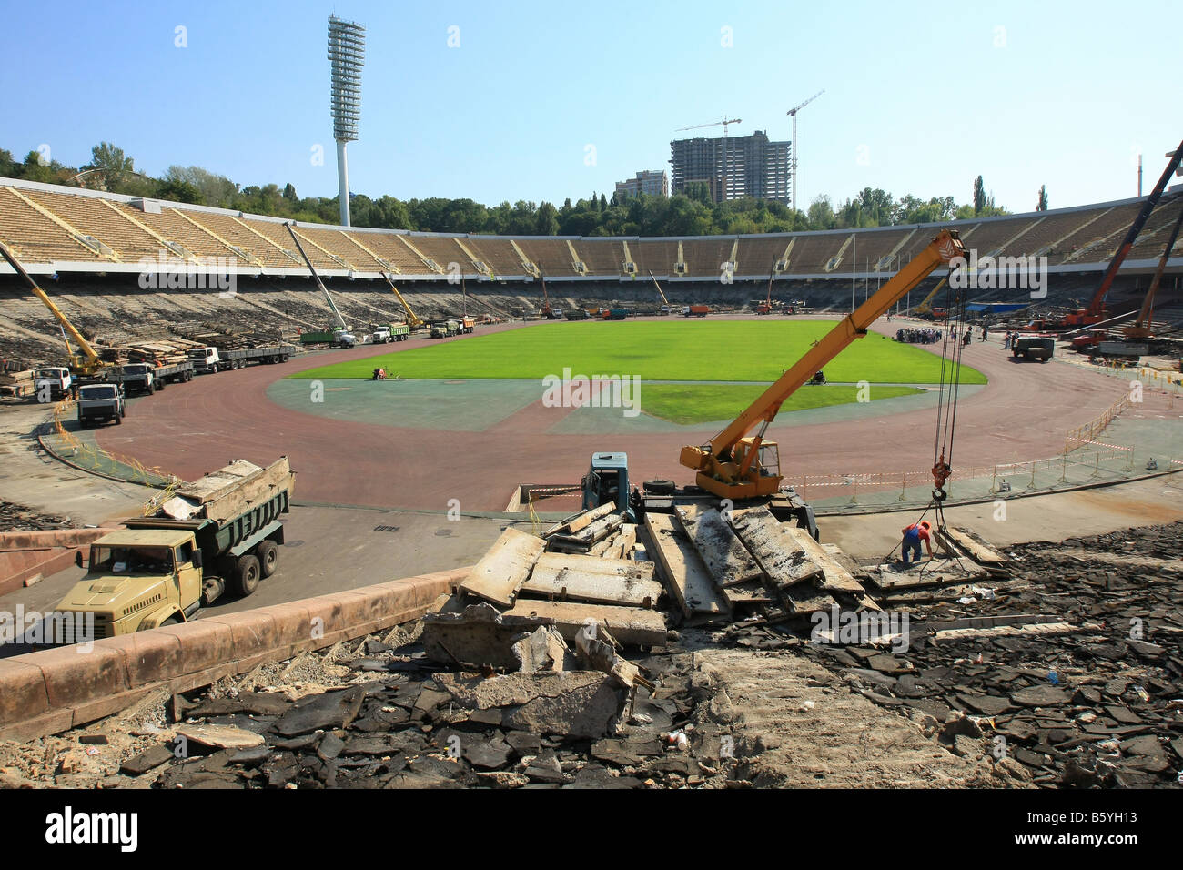 Sport football crane hi-res stock photography and images - Alamy