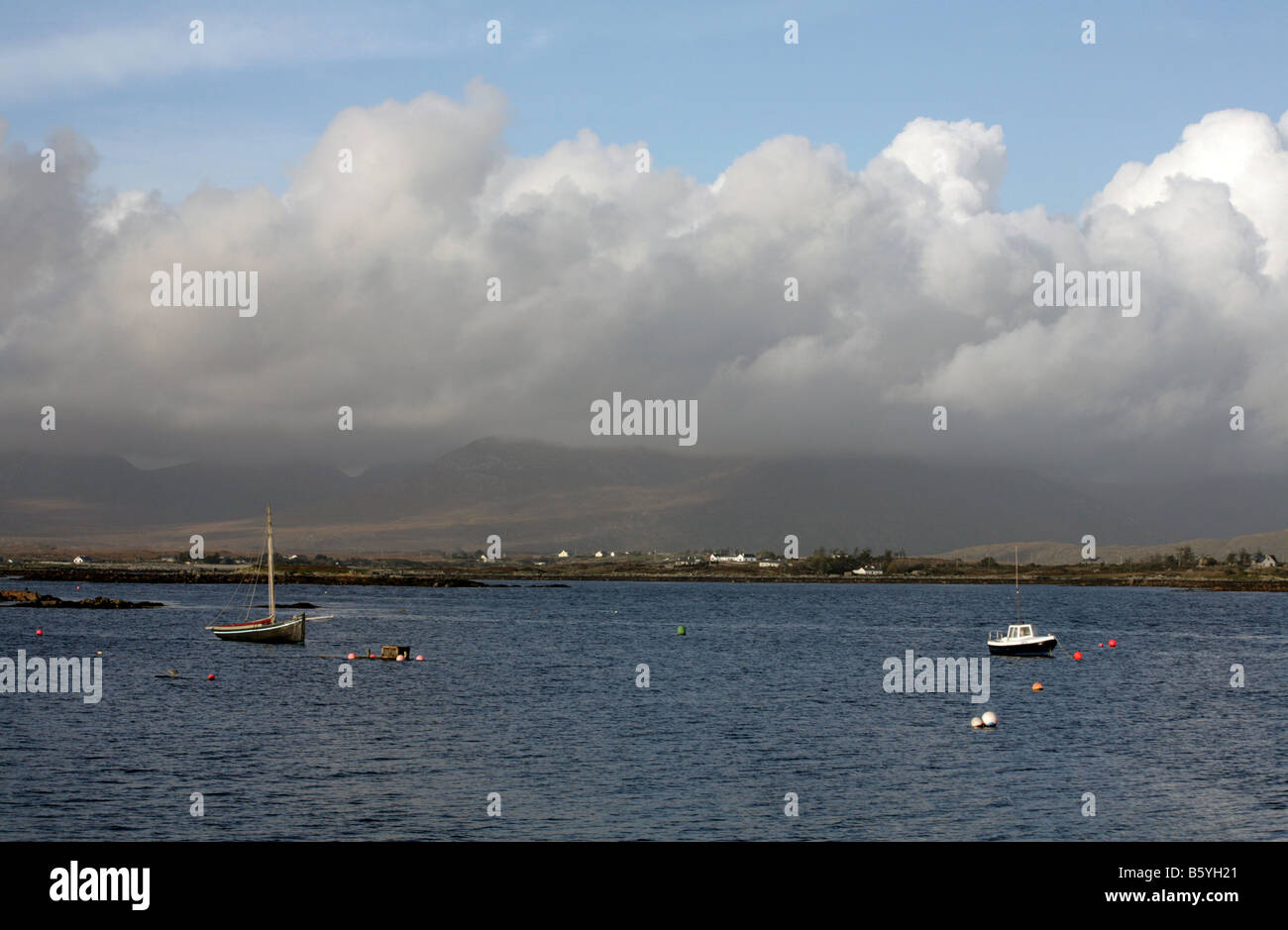 Roundstone bay mamturk mountains in hi-res stock photography and images ...