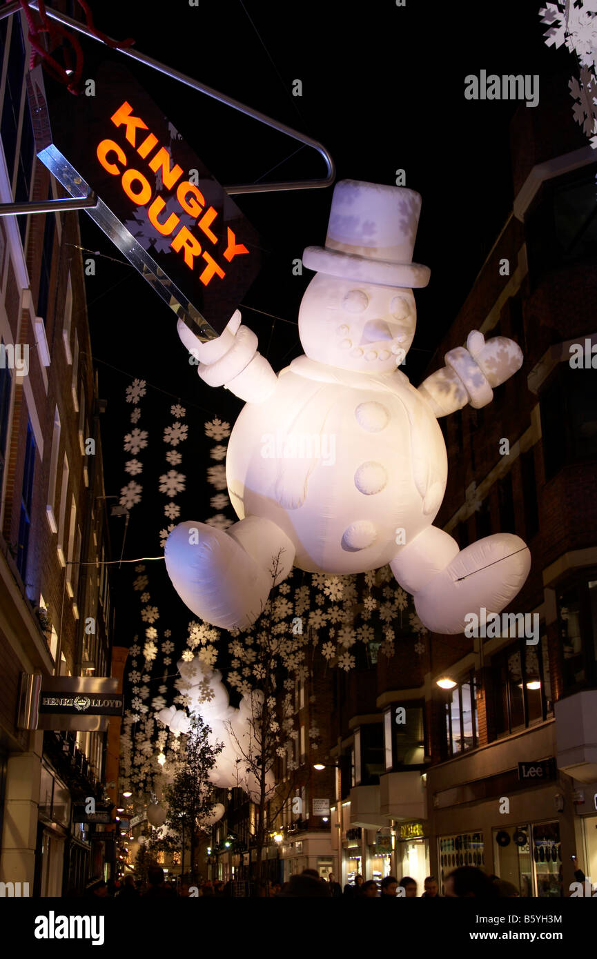 Christmas decorations on illuminated street hi-res stock photography ...