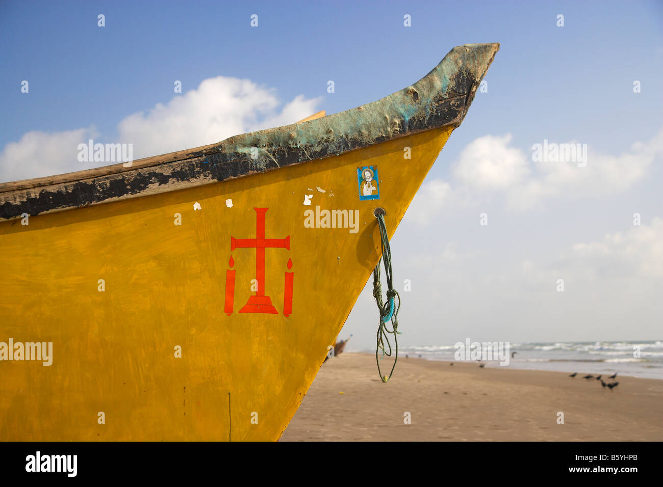 Traditional goan fishing boat hi-res stock photography and images - Alamy