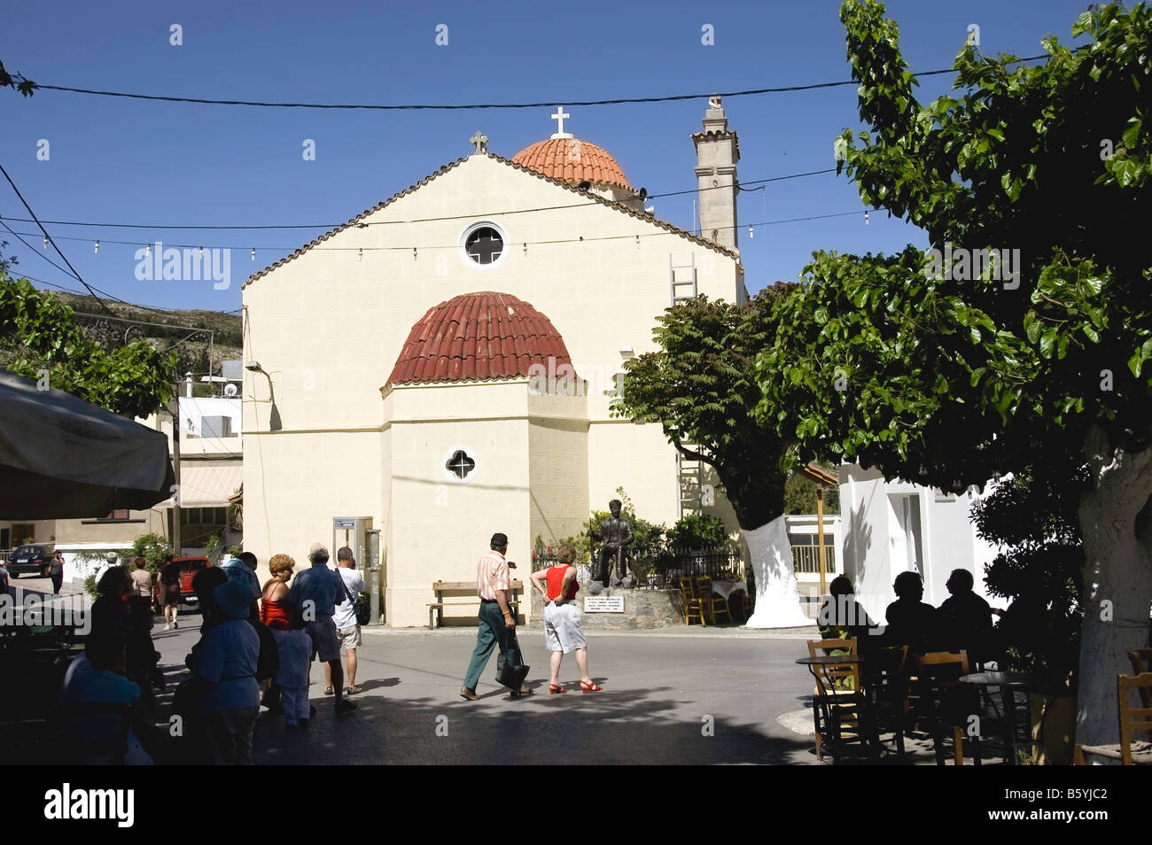 Cretan village hi-res stock photography and images - Alamy