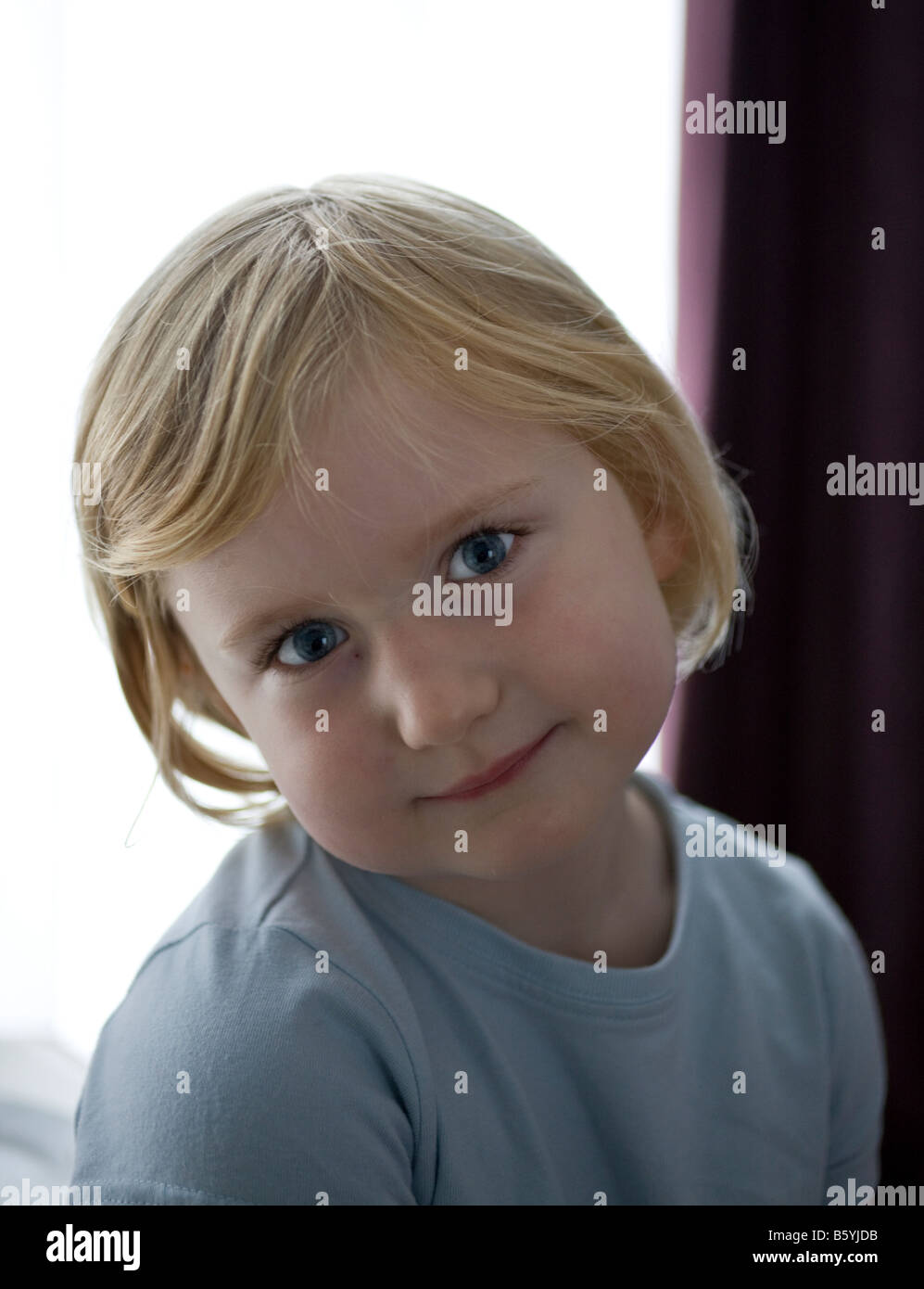 Cute four year old girl hi-res stock photography and images - Alamy