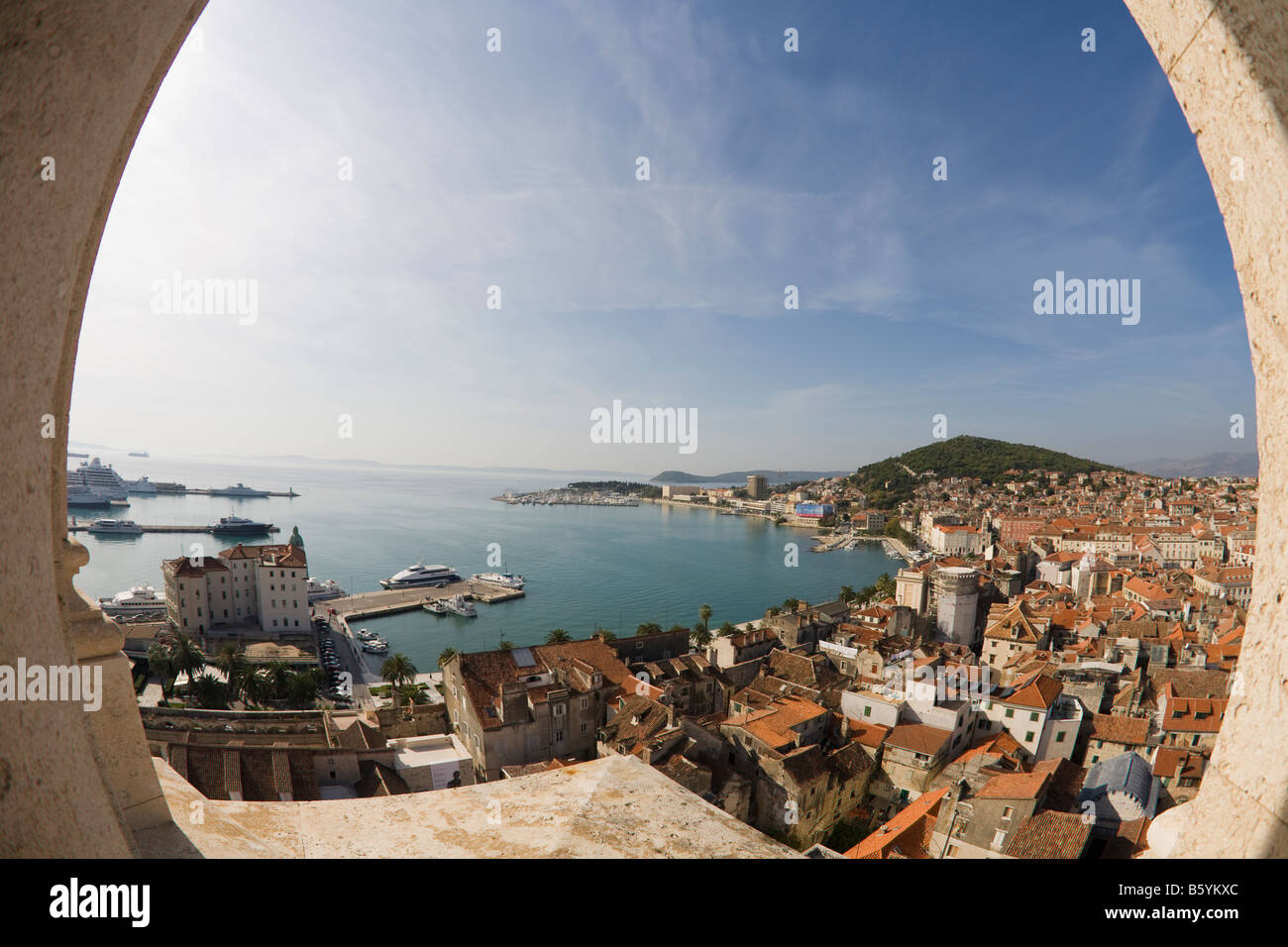 Split view hi-res stock photography and images - Alamy