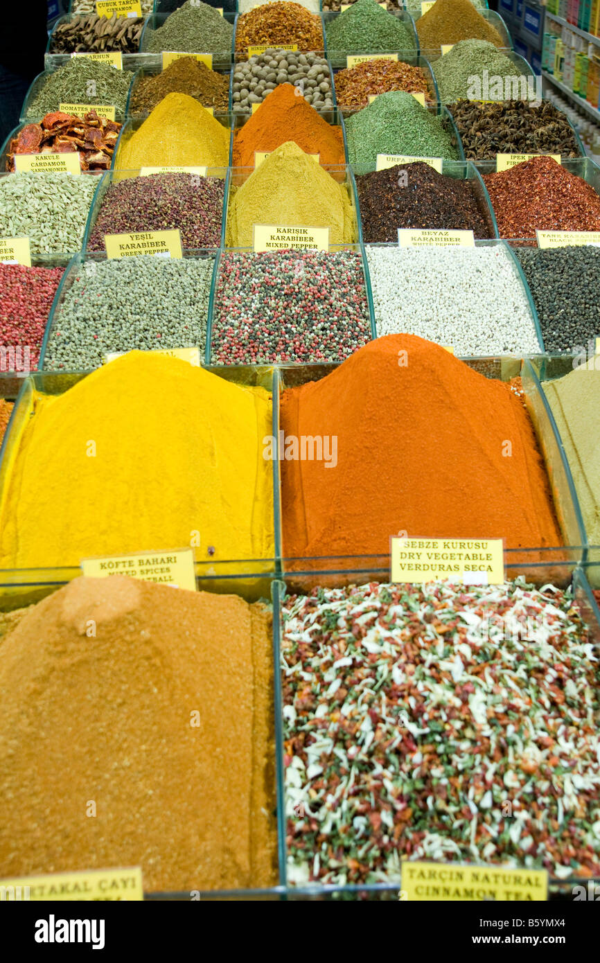 Spices in the Grand Bazaar Market, Istanbul, Turkey Stock Photo - Alamy