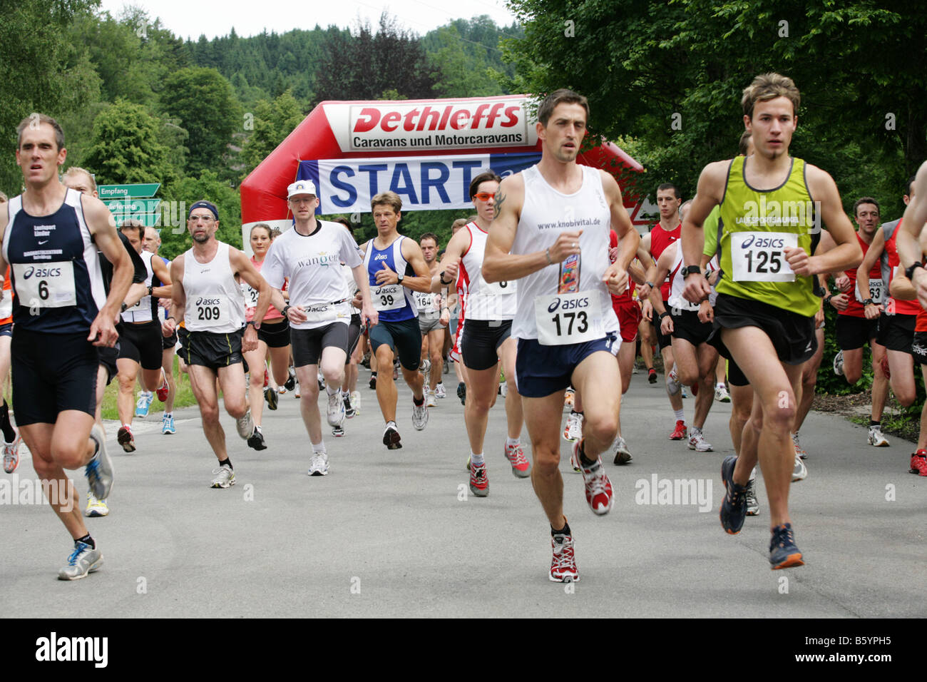 marathon race up to a hill Stock Photo - Alamy