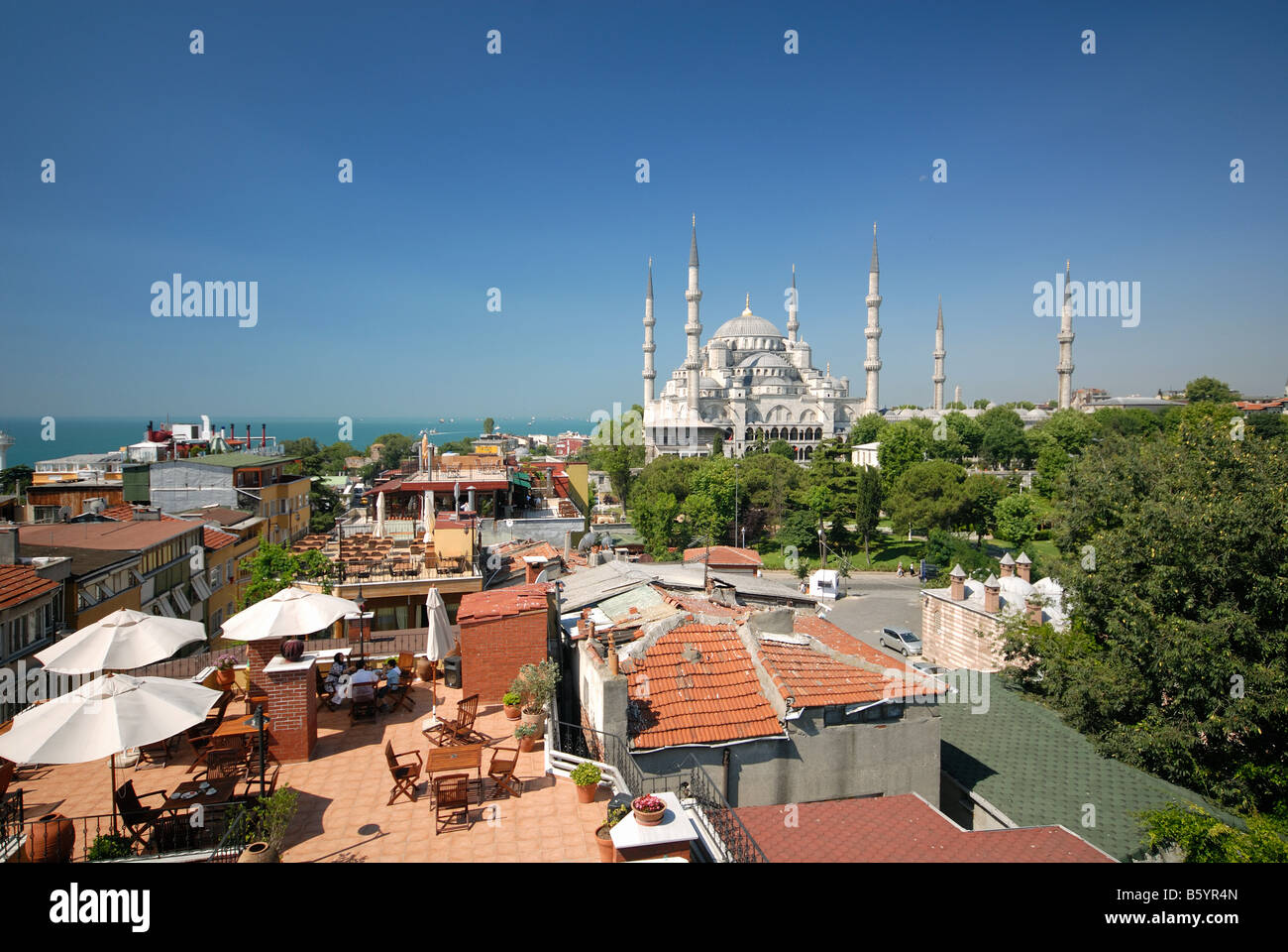 Roof top view of sultan camii mosque hi-res stock photography and ...