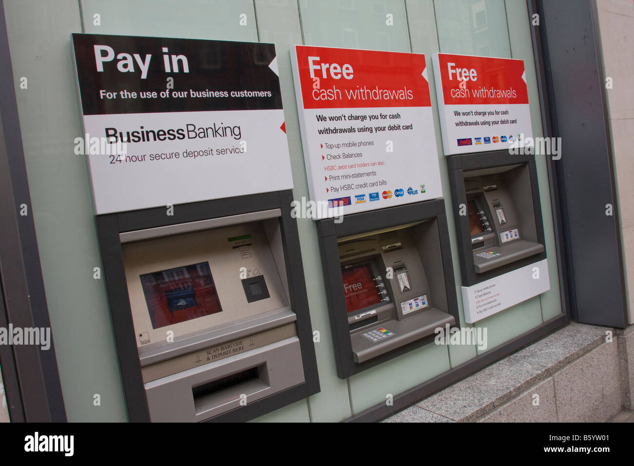 Banking Cash Machines High Resolution Stock Photography and Images - Alamy