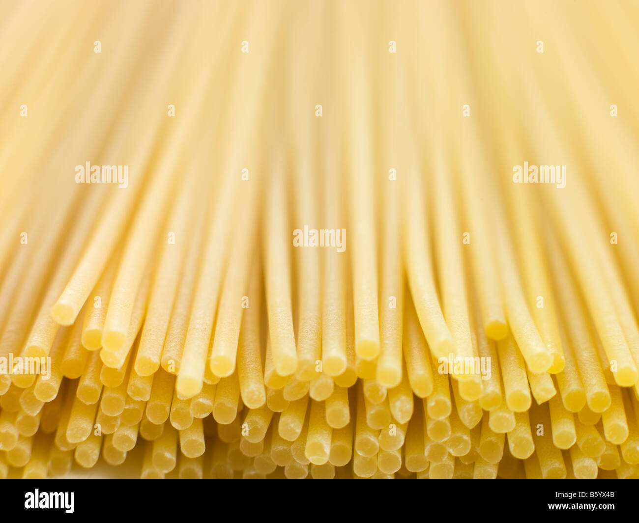 Row of pasta hi-res stock photography and images - Alamy