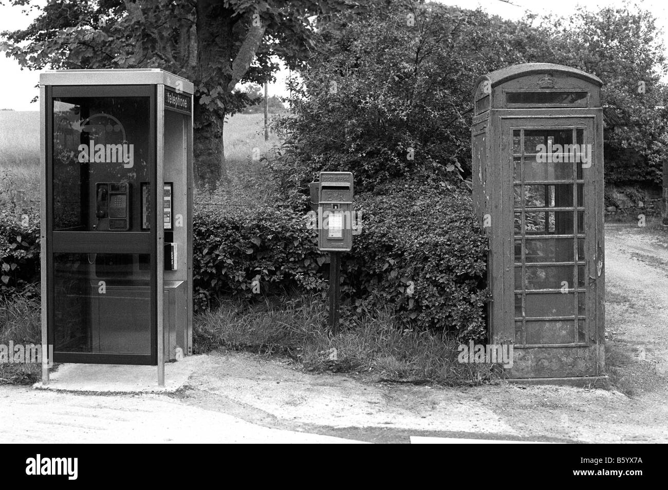 1980s phone booth Black and White Stock Photos & Images - Alamy