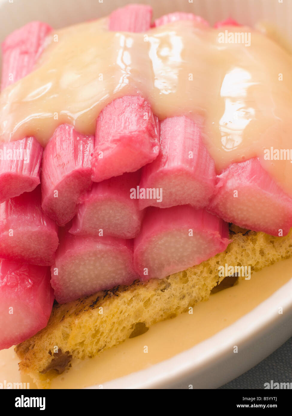 Rhubarb and custard sweets hi-res stock photography and images - Alamy